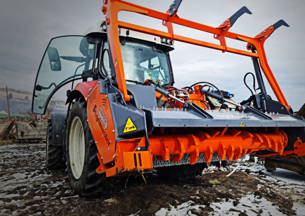 IRUM - Tractoare agricole si forestiere romanesti TAGRO, TAG, TAF